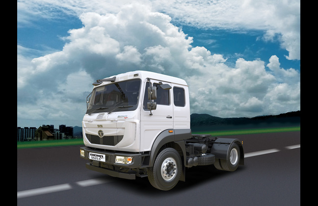 Tata Motors launches the Signa 5525.S – India’s first 4×2 prime mover ...
